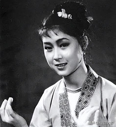 刘三姐简介黄婉秋演了 刘三姐”，便一生都是 刘三姐” 人物集