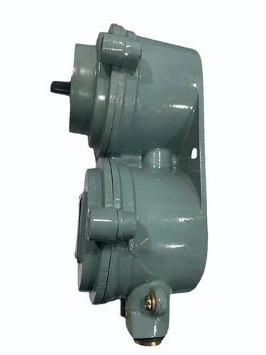 10a Grey Flp Switch Socket Combined Polycarbonate At ₹ 1350 Piece In