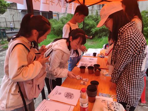 环保我先行！南华学子争当“绿植守护者” 南华大学 团委