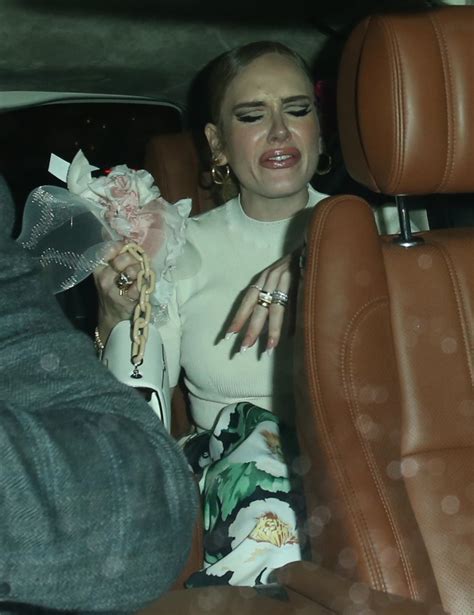 Adele Seen Screaming At Paparazzi After Leaving Friends Wedding