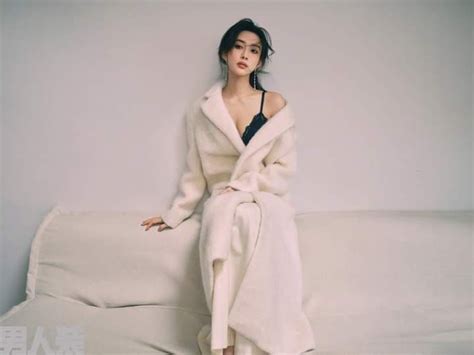 Ghim Của Lare Trên Wen Qing Nữ Thần Nhạc Sĩ