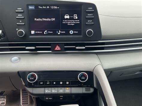 New 2026 Hyundai Elantra Sel Sport 4d Sedan In Warner Robins Tu161723
