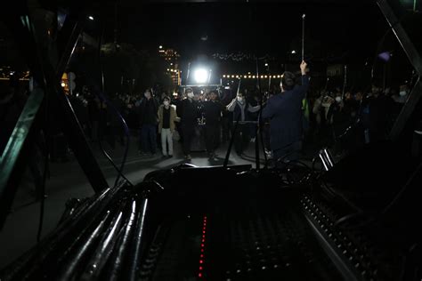 حال و هوای خیابان های اطراف حرم رضوی در شب شهادت امام رضا ع شهرآرانیوز