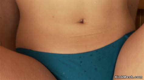 Shaved Pussy Solo Blonde Fucks Machine Eporner