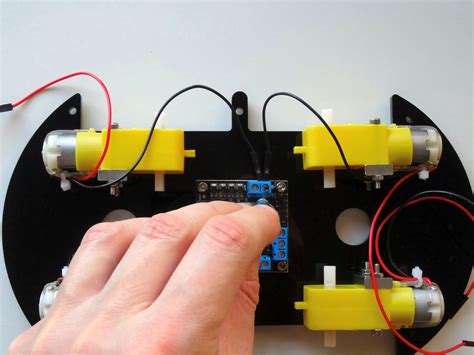 Mitov Software Assembling Elegoo Smart Robot Car Kit Step 1