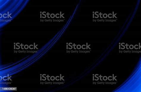 추상적인 파란색과 검은색은 그라데이션이 있는 라이트 패턴으로 바닥벽 금속 텍스처 소프트 테크 대각선 배경 블랙 다크 클린 모던 0명에 대한 스톡 사진 및 기타 이미지