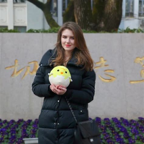 复旦留学生在沪遇上中国年澎湃号·政务澎湃新闻 The Paper