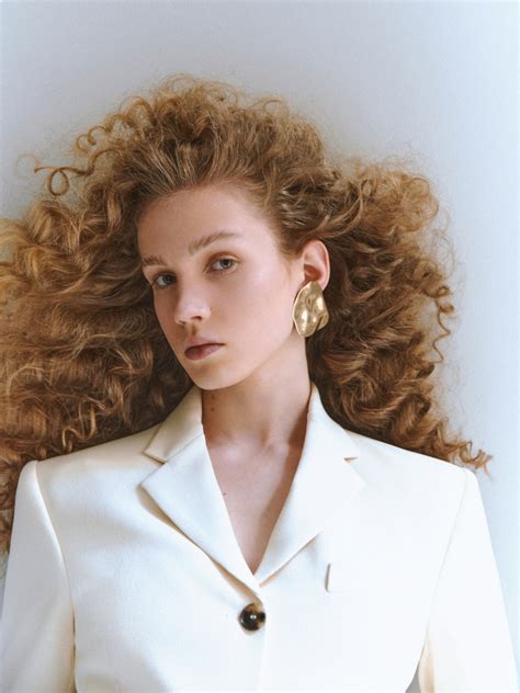 Established Models Lily