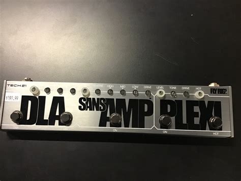 Tech 21 Fly Rig 5 Effect Processor Used Sunday Guitars Tech 21 Fly Rig 5 Effect Processor Used Sunday Guitars