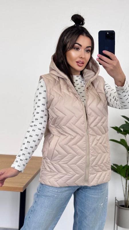 Жилетка — ціна 800 грн у каталозі Жилетки Купити жіночі речі за доступною ціною на Шафі