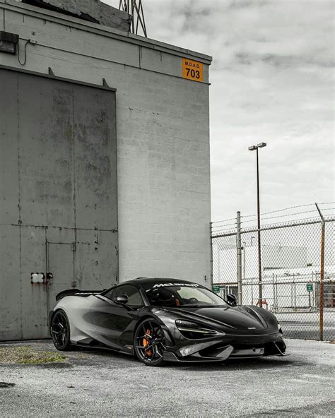 Mclaren 765lt In Two Tone Fade Wrap Plus Vossen Wheels Looks Wild Artofit