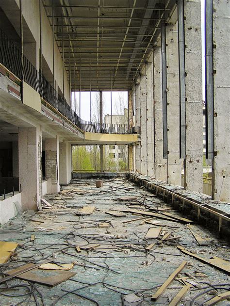 Abandoned Pripyat city, Ukraine story and pictures
