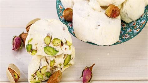 کمتر کسی طعم واقعی گز انگبین‌دار را چشیده است این گزها تقلبی‌اند خصوصیات گزهای انگبین‌دار