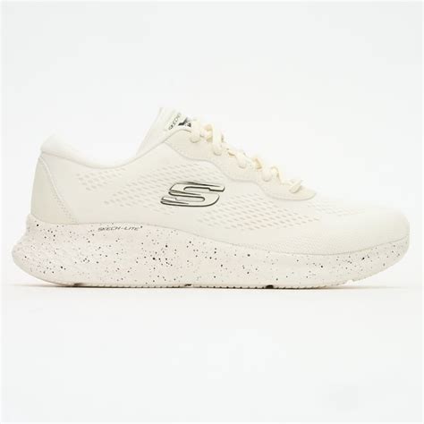 41 Off On Skechers Ladies Walking Shoes Onedayonly
