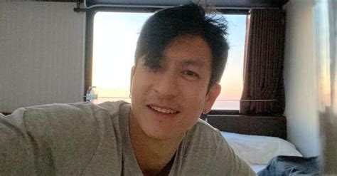 รวมรูปภาพของ กรี๊ด ติ๊ก เจษฎาภรณ์ เต้นสับๆ มิติใหม่ประธานบริษัท นึกว่าบอยแบนด์หน้าใหม่ รูปที่