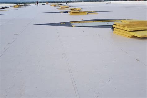 Pvc хидроизолация Mapei за метални покриви с каменна вата