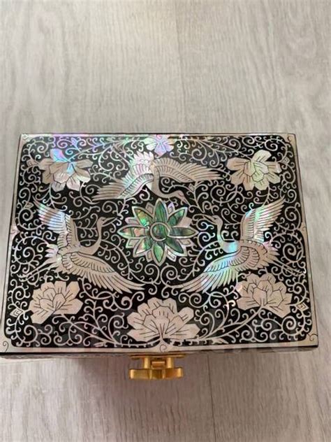 Продам шкатулку б у в наличии Цена 4 000₽ во Владивостоке