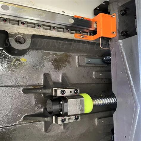 High Rigidity And Large Stroke Vmc 1260 1265 Vertical Machining Center CNC Milling Machine CNC