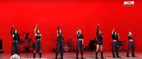 Создать мем азия мьюзик выступление симфо рок Картинки Meme