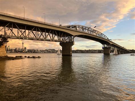 Download Auckland Harbour Bridge Dusk View Wallpaper