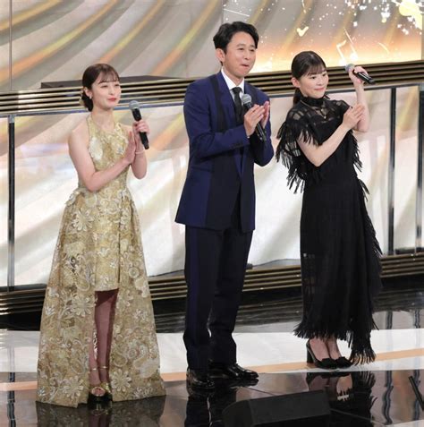 有吉弘行「紅白」不審行為をネット監視 前半だけで3回か 木梨とトーク中もドサクサ 「やったな」「荒稼ぎ」「あっ！」芸能デイリースポーツ