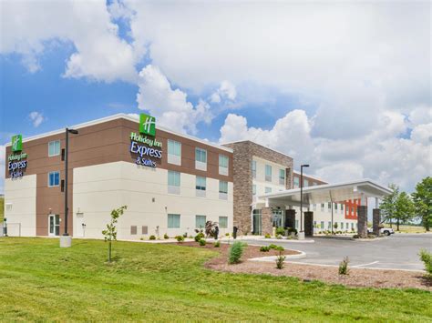 Boutique Hotel In Salem Holiday Inn Express And Suites Salem