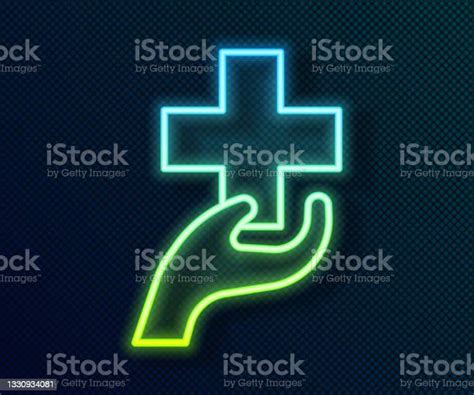 검은 색 배경에 고립 된 십자가 아이콘과 빛나는 네온 라인 심장 구급 의료 의료 및 약국 표지판 벡터 1위에 대한 스톡 벡터 아트 및 기타 이미지 Istock