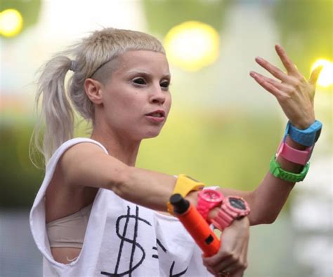 Yolandi Visser Net Worth 2024 Bio Career The Frisky