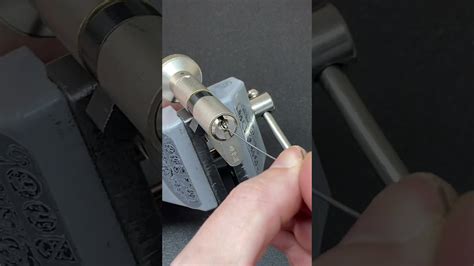 Thumb Turn Bypass Lock Defeated By A Tiny Wire Bosnianbills Locklab