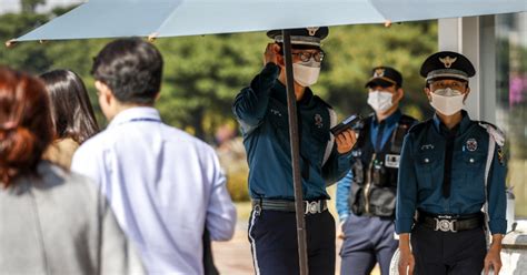 폐지 앞둔 의경과 함께하는 마지막 경찰의 날