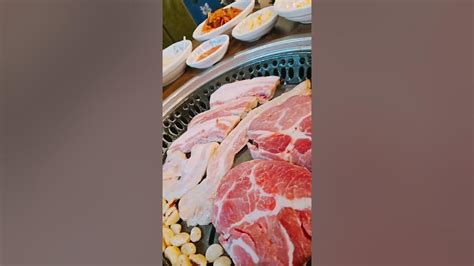 제주흑돼지가 무한리필이라고 해서 다녀왔습니다 역시나 타 무한리필전문점보다 고기가 훨씬 먹스타먹방 술스타소주
