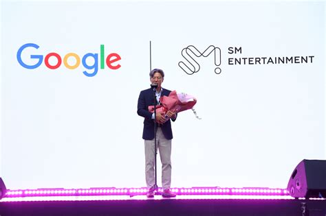Sm 구글코리아 20주년 동행 파트너십 감사패 수상 — Sm Entertainment