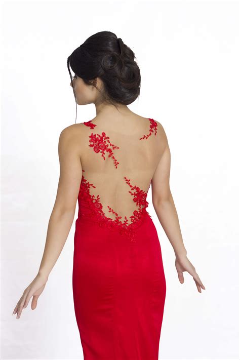 Photo Editing How To Add Glow Effect On The Skin Of A Model Graphic Design Stack Exchange