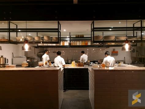 Huawei Mate Review Makes You Wonder Why You Pay More For A Flagship Soyacincau