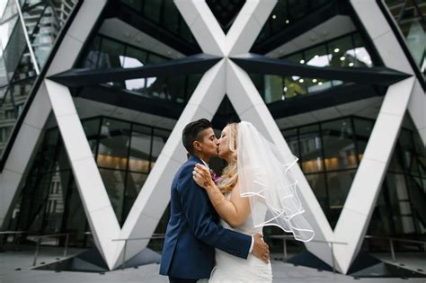 The Gherkin Wedding Photos London Wedding Photographers The Gherkin Wedding Photos London Wedding Photographers