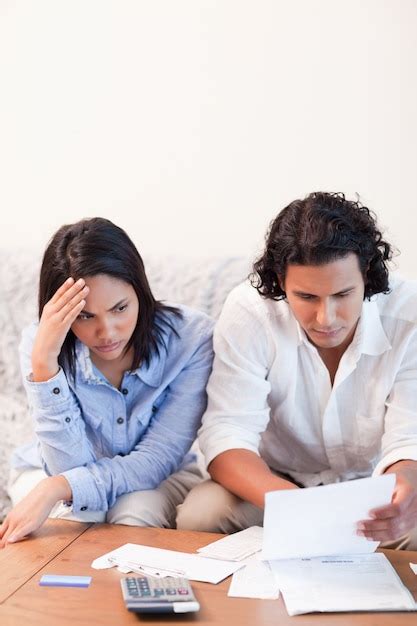 Premium Photo Couple Having Financial Problems