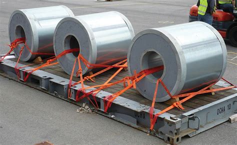 Перевозка стали в рулонах. Транспортировка листовой стали по России