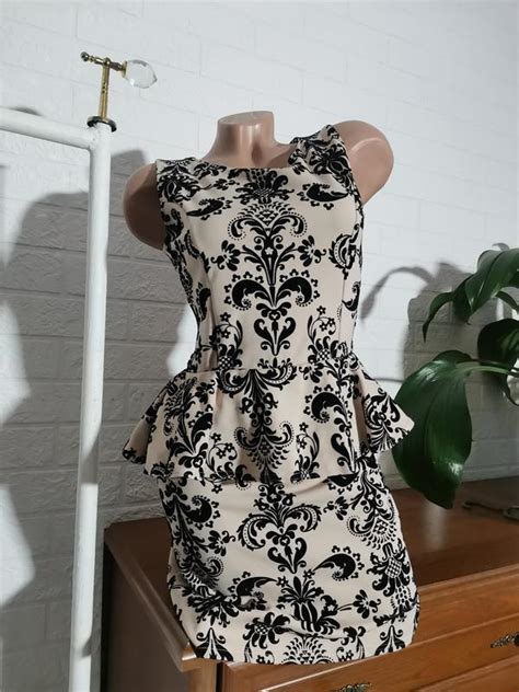 Сукня — ціна 200 грн у каталозі Короткі сукні Купити жіночі речі за доступною ціною на Шафі