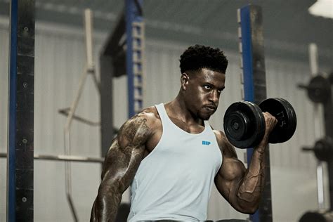 Clean Bulk And Cut Calculating Your Macros MYPROTEIN