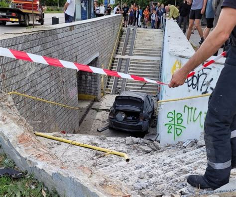 Добричлия с кола падна в подлеза на спирка във Варна Кворум Силистра