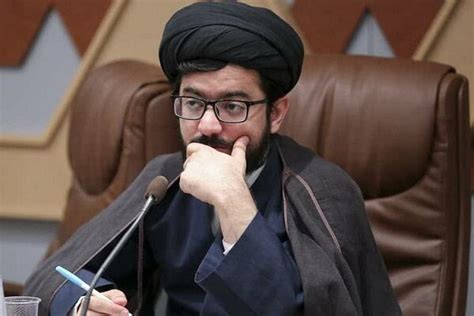 بررسی رابطه قرآن و کتاب مقدس در پژوهشکده فرهنگ و معارف قرآن