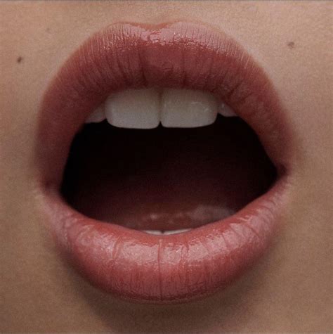 Those Lips Rworshipoliviarodrigo