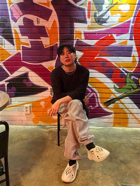 윤여범 Yb Y35 님의 게시물 Kream