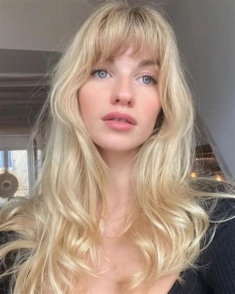 French Haircut Check Out How The French Girls Are Wearing Their Hair And Look Fabulous In