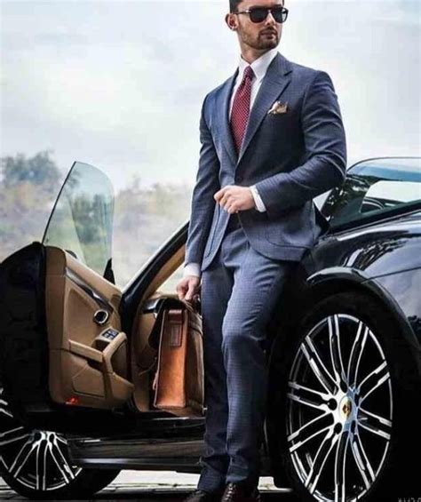 عکس پسر با ماشین مدل بالا