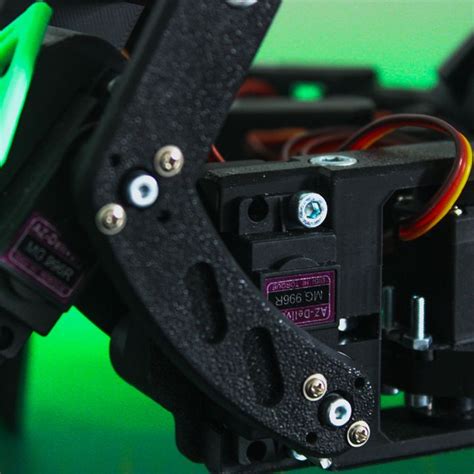 3d printable hexapod robot by matthew de lannoy