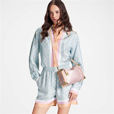 Louis Vuitton 上架2023七夕情人节限定系列包包：心形手袋，虹彩色调，皮革编织 米兰站