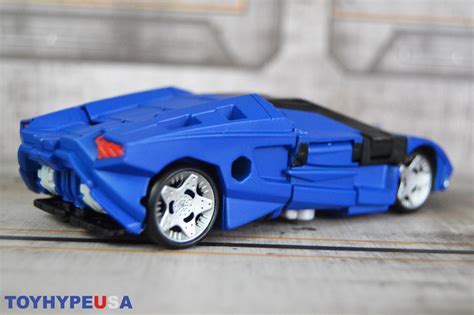 Hasbro Transformers Netflix War For Cybertron Trilogy Sparkless Bot And Deep Cover Figures Review Hasbro Transformers Netflix War For Cybertron Trilogy Sparkless Bot And Deep Cover Figures Review