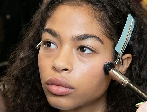 How To Do Under Eye Makeup