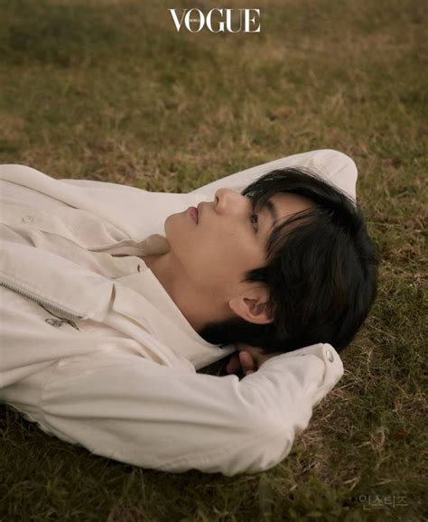 작정하고 잘생긴 방탄 뷔 첫 보그 화보 인스티즈 Instiz 인티포털 카테고리